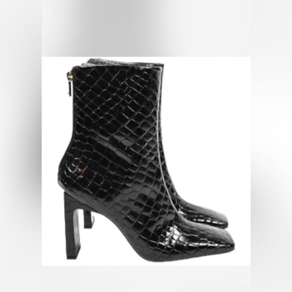 Good American | Shoes | Good American Black Patent Croc Leather Boots ...
